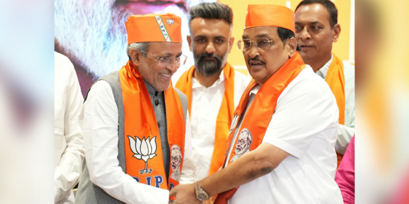 Former Gujarat Congress Chief Arjun Modhwadia Joins BJP